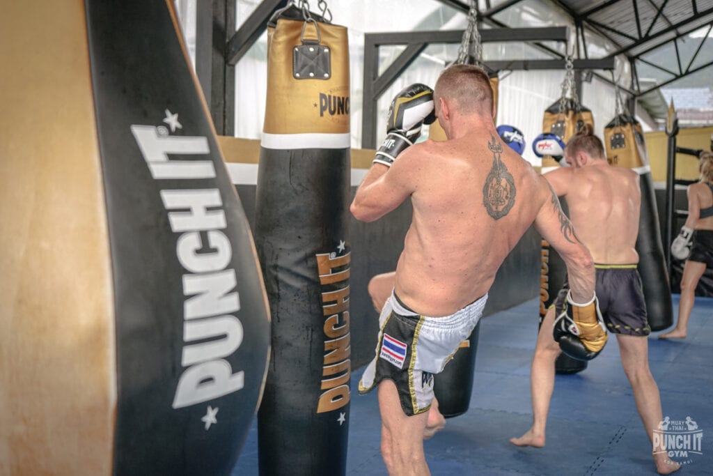 How do you best fill a punch bag? The way how we doing it!